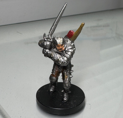 Dungeons Dragons D&D Miniatures Basic Set REGDAR ADVENTURER D&DB3 Human ...