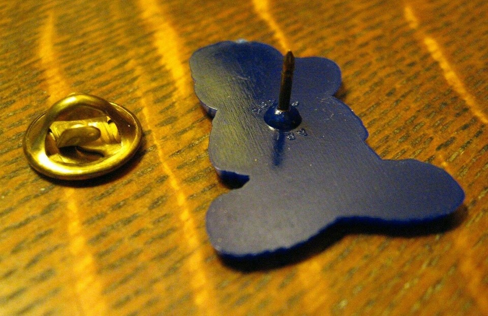 BSA Boy Cub Scout Lapel Pin - Vintage Uniform Wolf Buckle Two Finger ...