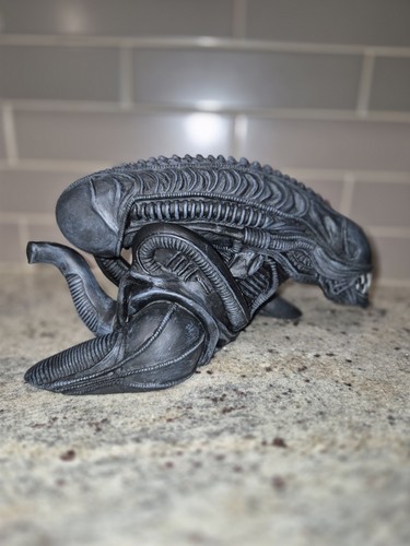 Alien Xenomorph Coin Bank Figure 2013 Fox DST Movie Collectible | eBay