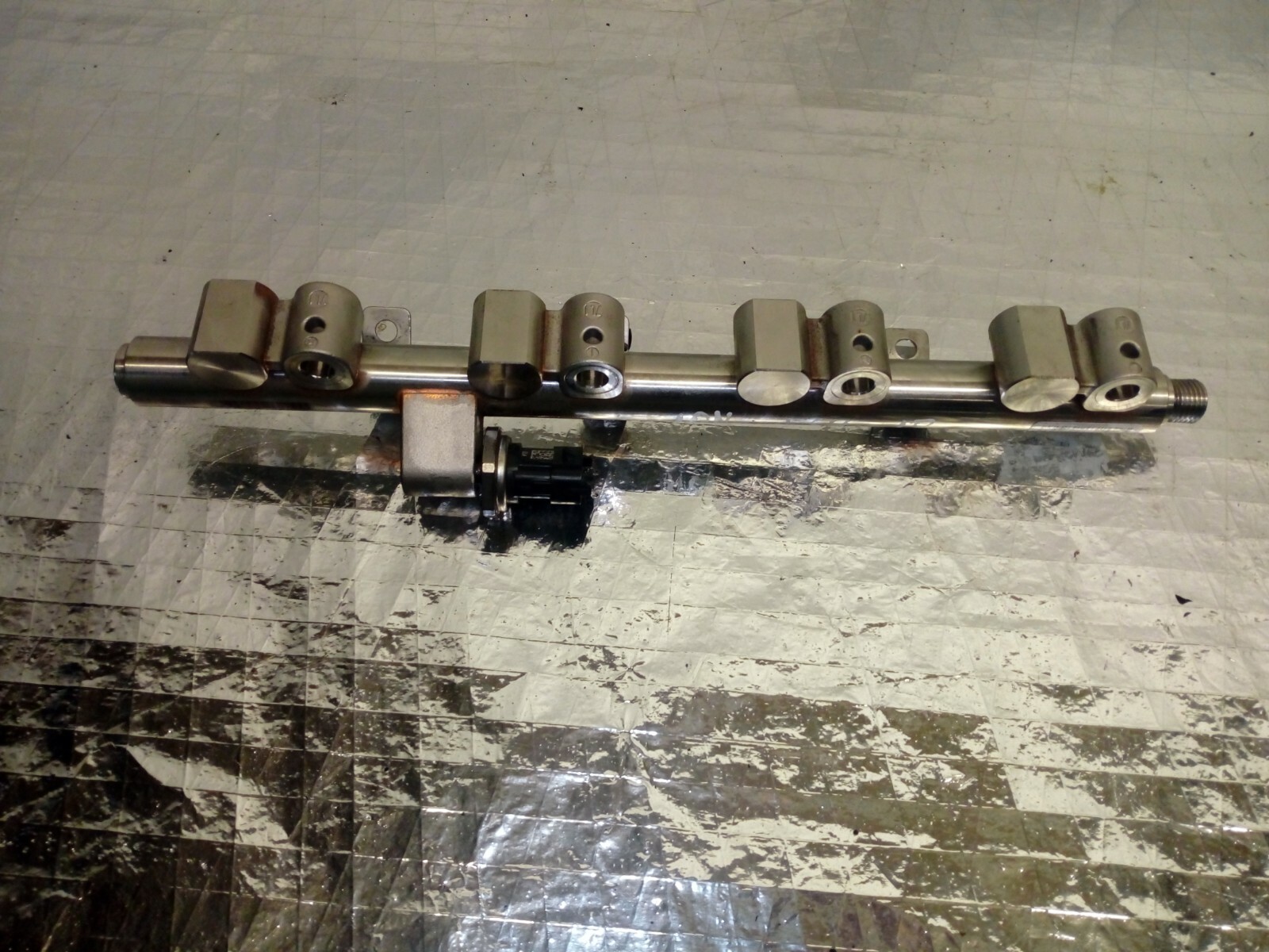 17+18+19+20+Kia+Niro+Hyundai+Ioniq+1.6L+Fuel+Injector+Rail+OEM+35340 ...