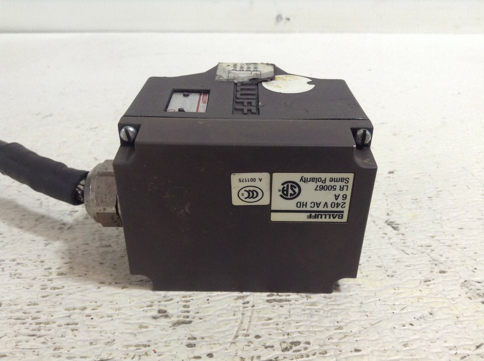 Balluff BNS 813-B04-L12-61-A-22-04 Position Switch 0531DE 3HAC 12587-1 ...
