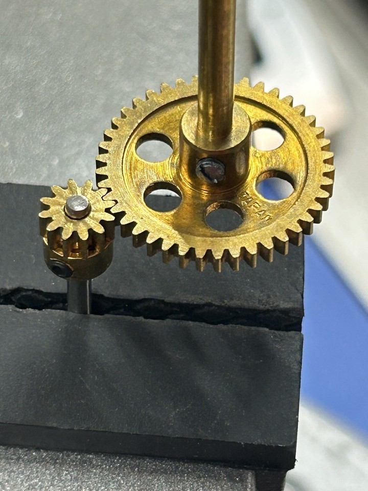 QTY 1 TRADESHIP BRASS PINION GEAR MODULE 0.5 PITCH 12 TEETH .091" BORE ...