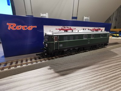 Roco Elektrolok 62660 ÖBB 1010 09 - digital mit schaltbarem rotem ...