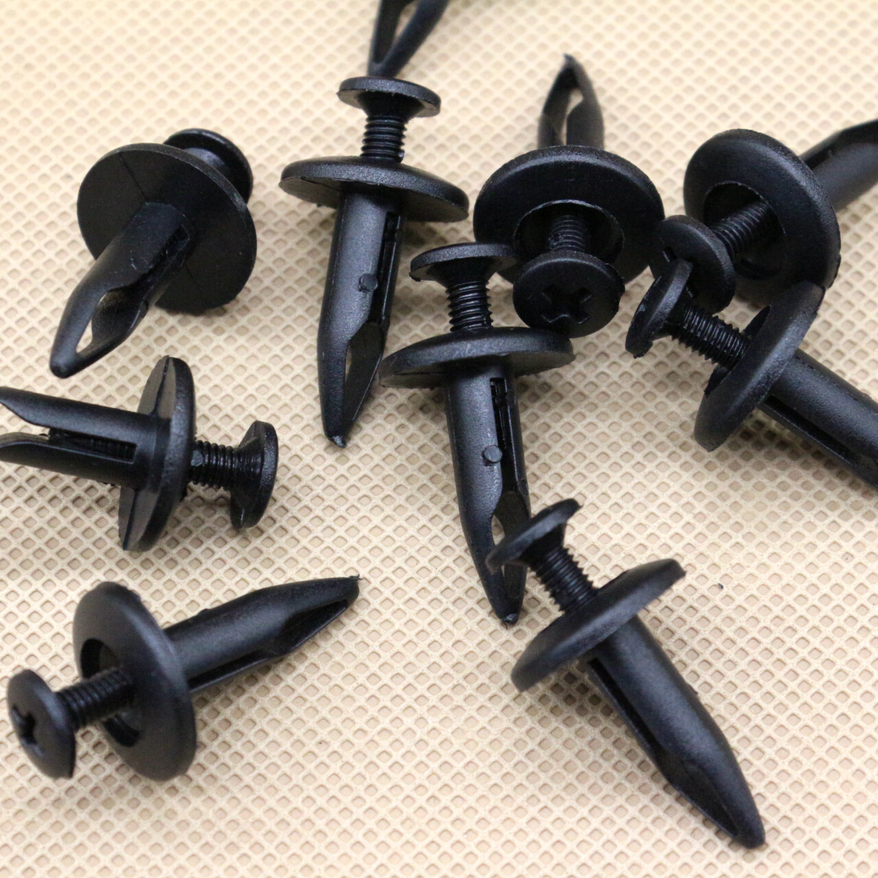 10pc Plastic Trim Clips for Land Rover Wheel Arch Lining & Splashguard ...
