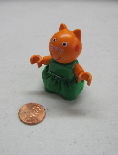 New Lego Duplo CANDY the CAT PEPPA PIG FRIEND in REMOVABLE GREEN SKIRT ...