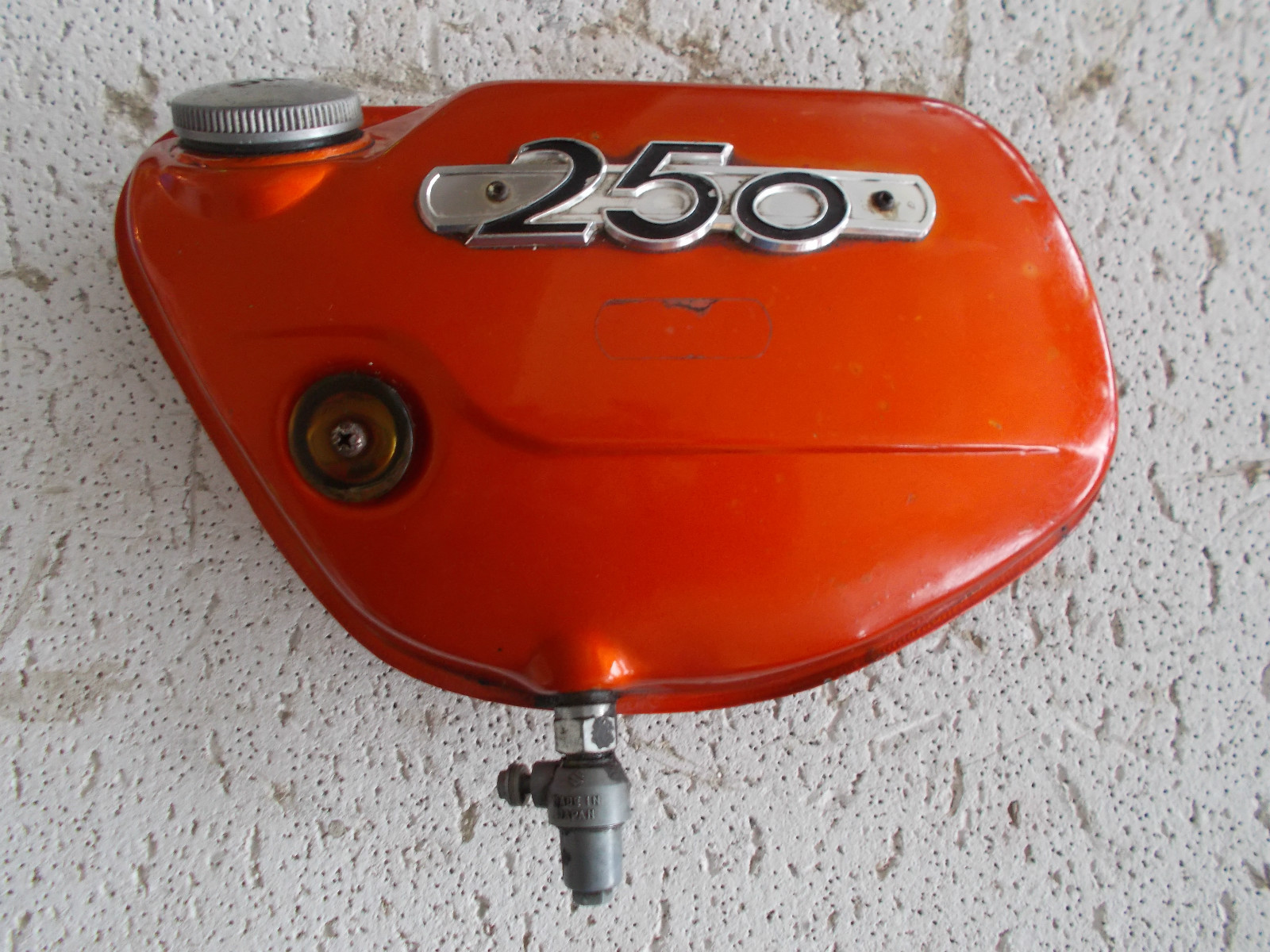 SuzukiT250/ TC305 LAREDO T305 RAIDER T350 REBEL OIL TANK 44610-18000 ...