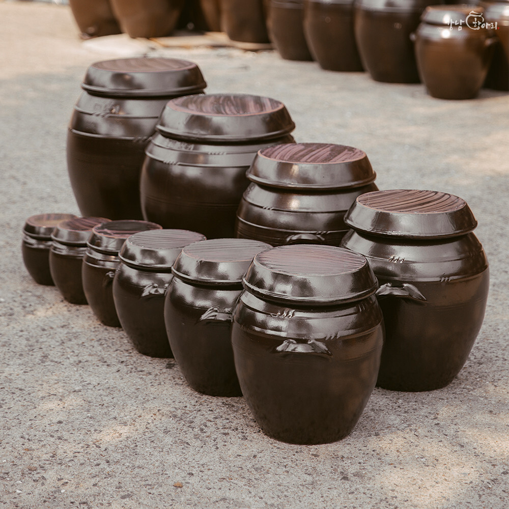 Earthenware Kimchi Jar