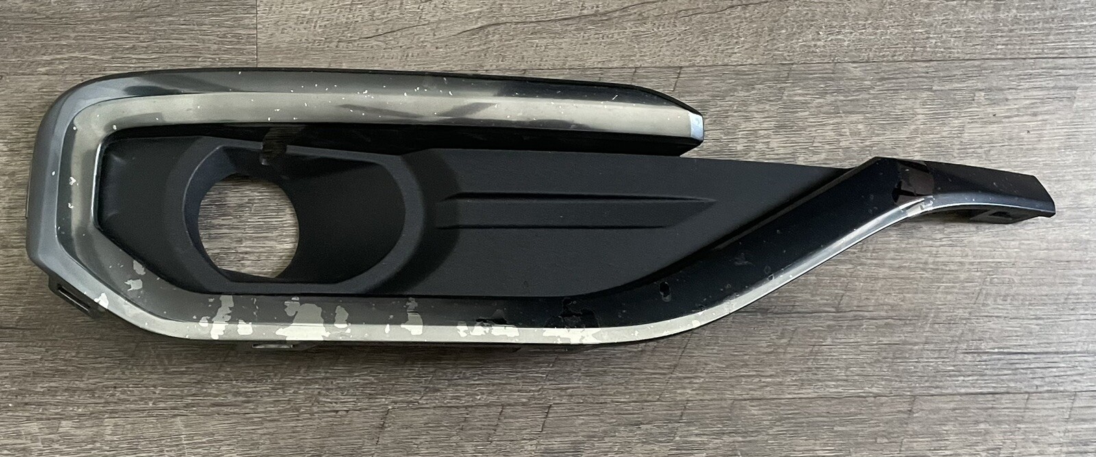 2017 2018 2019 GMC Acadia Front Bumper Fog Light Cover Bezel Passenger ...