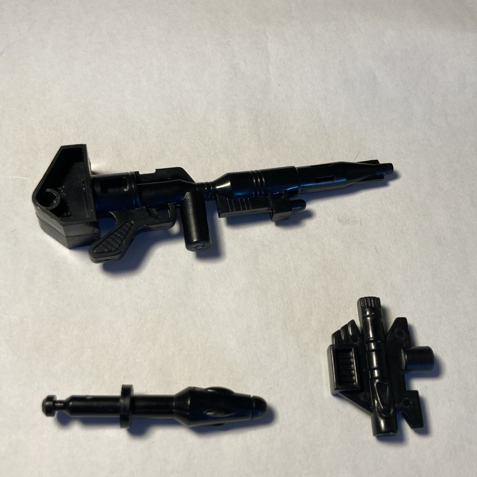 Hasbro 1984 Vintage G1 Transformers Optimus Prime Gun missile fuel pump ...
