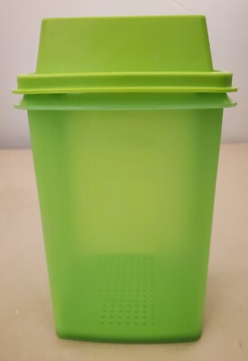 Tupperware Pick-A-Deli Pickle Keeper Square Large 8 Cup #1560 Bright ...
