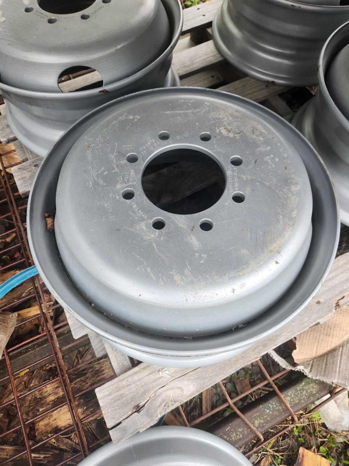 17.5" 8 Lug Steel Trailer Wheel | 8-Lug on 6.5 Inches | Dual | Gray ...