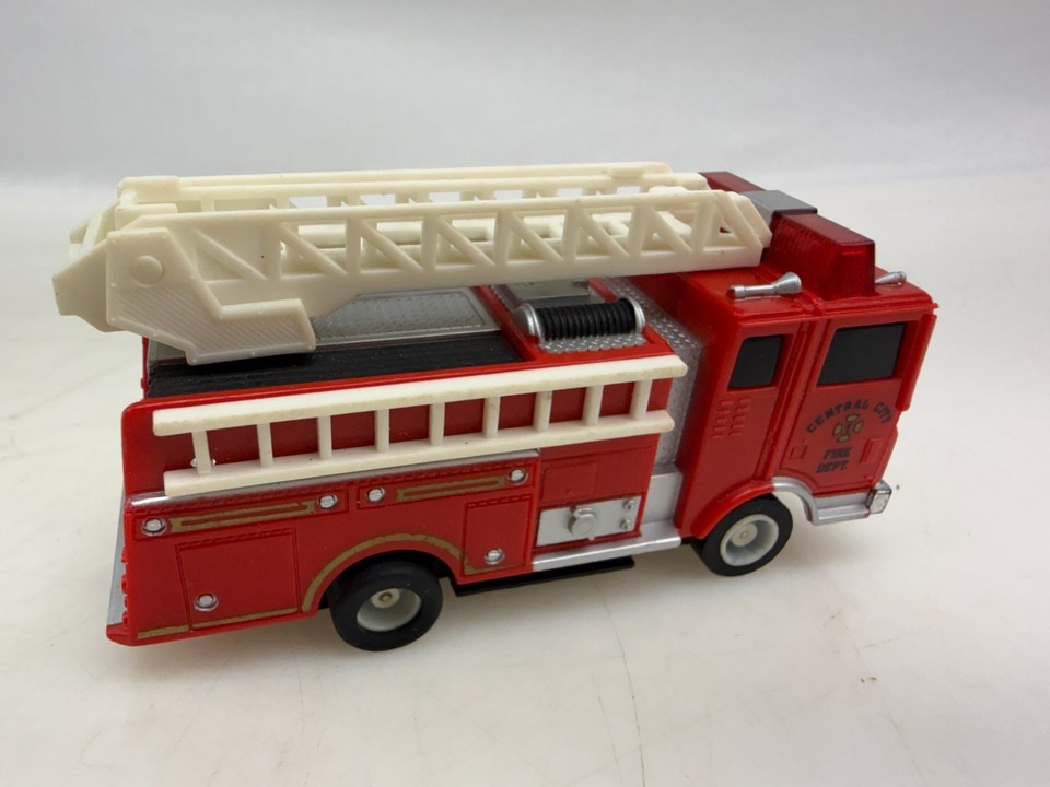 TYCO US1 Electric Trucking Slot Car Fire Truck Working Motor And Bell ...
