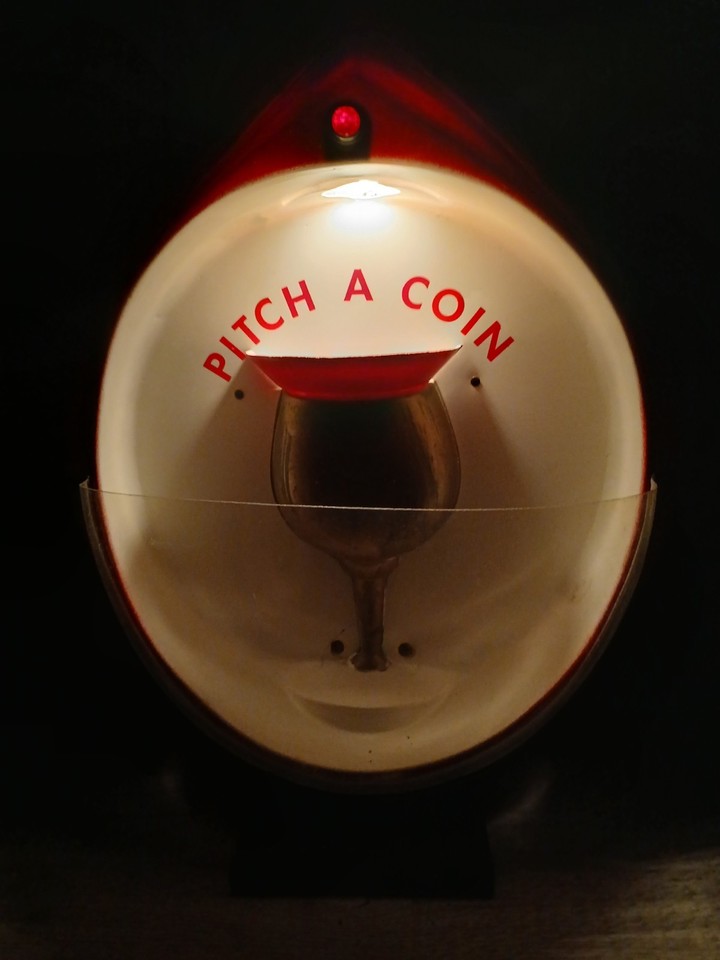 Vintage 1930's "Pitch A Coin" Countertop Coin Operated Arcade Machine ...