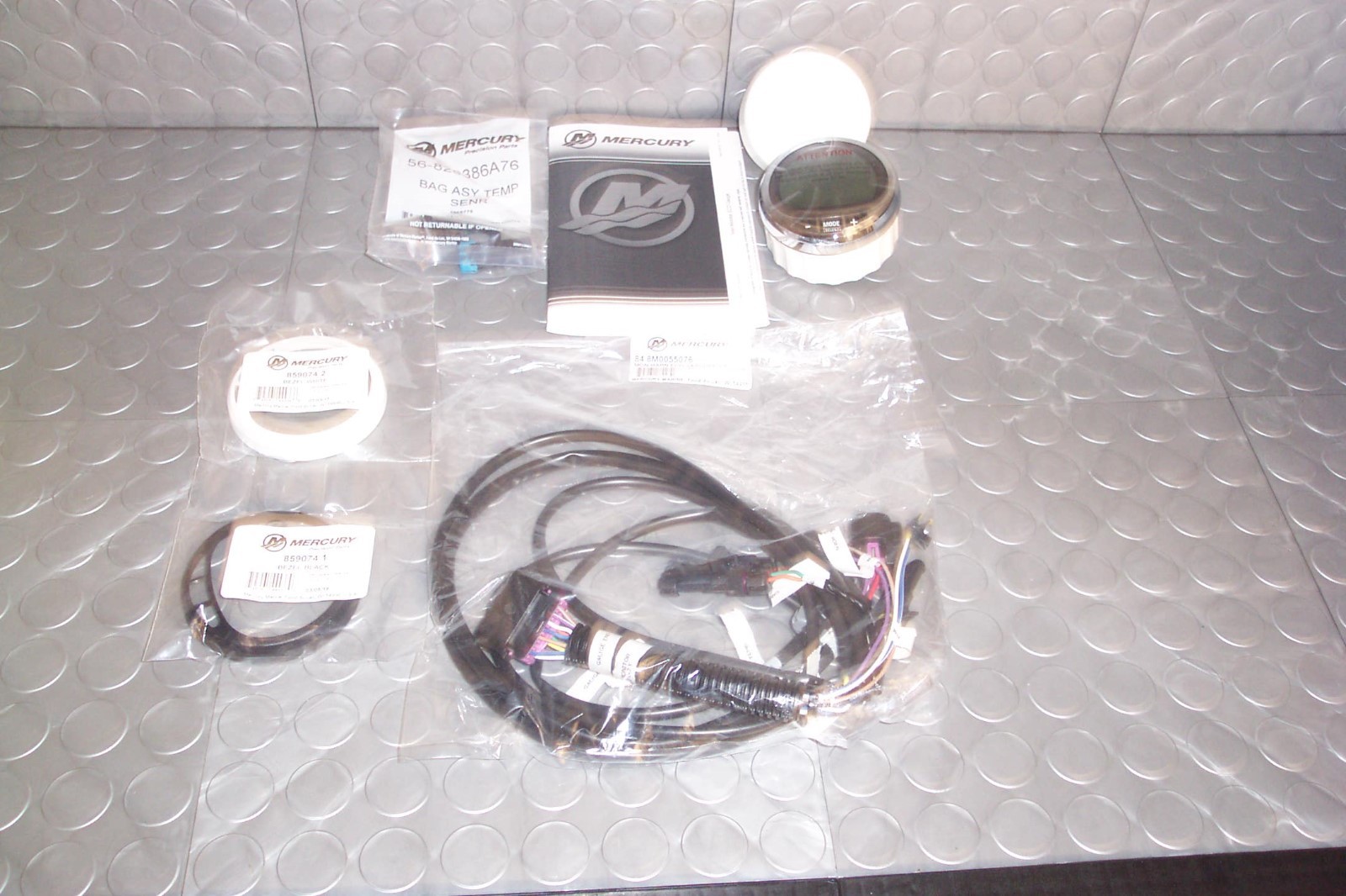 Mercury Marine MercMonitor 4.602 Gauge Screen Kit Smart Craft OEM 79 ...