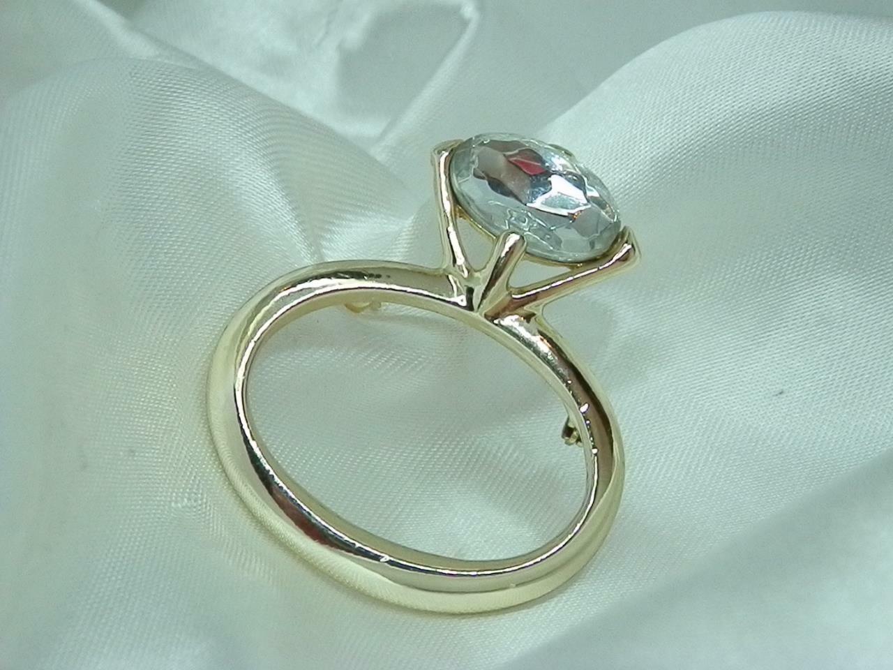 Vintage 80s Modernist Engagement Ring Ice Rhinestone … - Gem