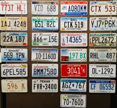 Large lot colorful of 25 old license plates - bulk - many states - low ...