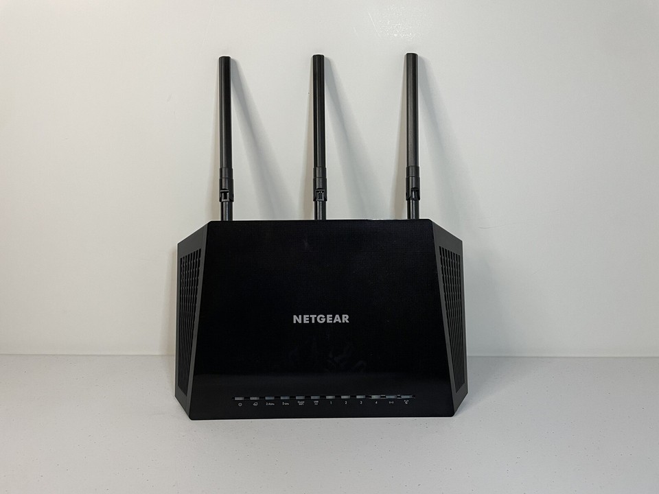 Netgear R6700v3 Nighthawk AC1750 Dual Band Gigabit Smart Wi-Fi Router ...