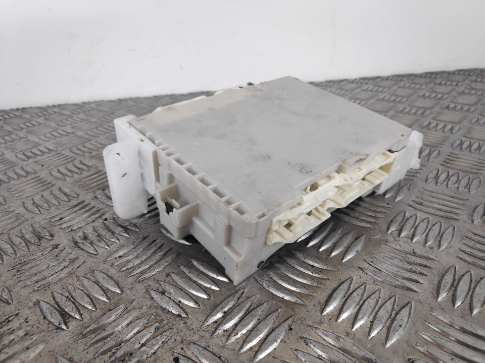 2020 TOYOTA YARIS P13 BODY CONTROL MODULE (BCM) 89221-0D870 | eBay.de