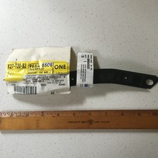 Chevrolet GM OEM 09-11 Aveo Front Bumper Grille-side Bracket Left ...