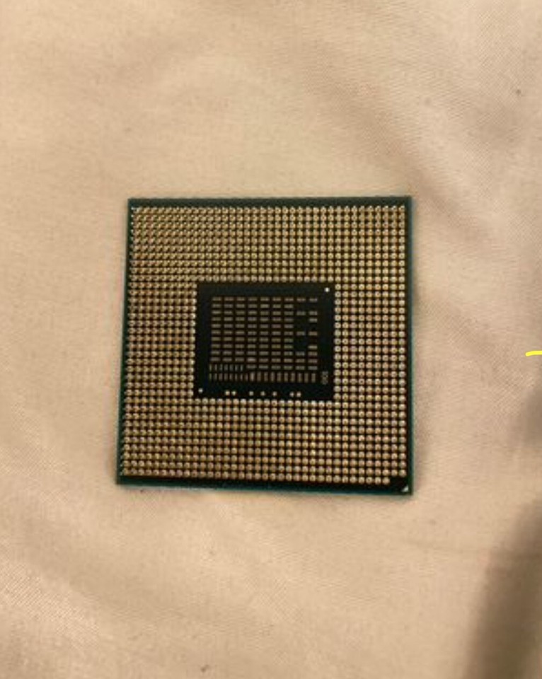 Intel Core i3 2310M 2.1GHz Dual-Core SR04R (FF8062700999405) Processor ...