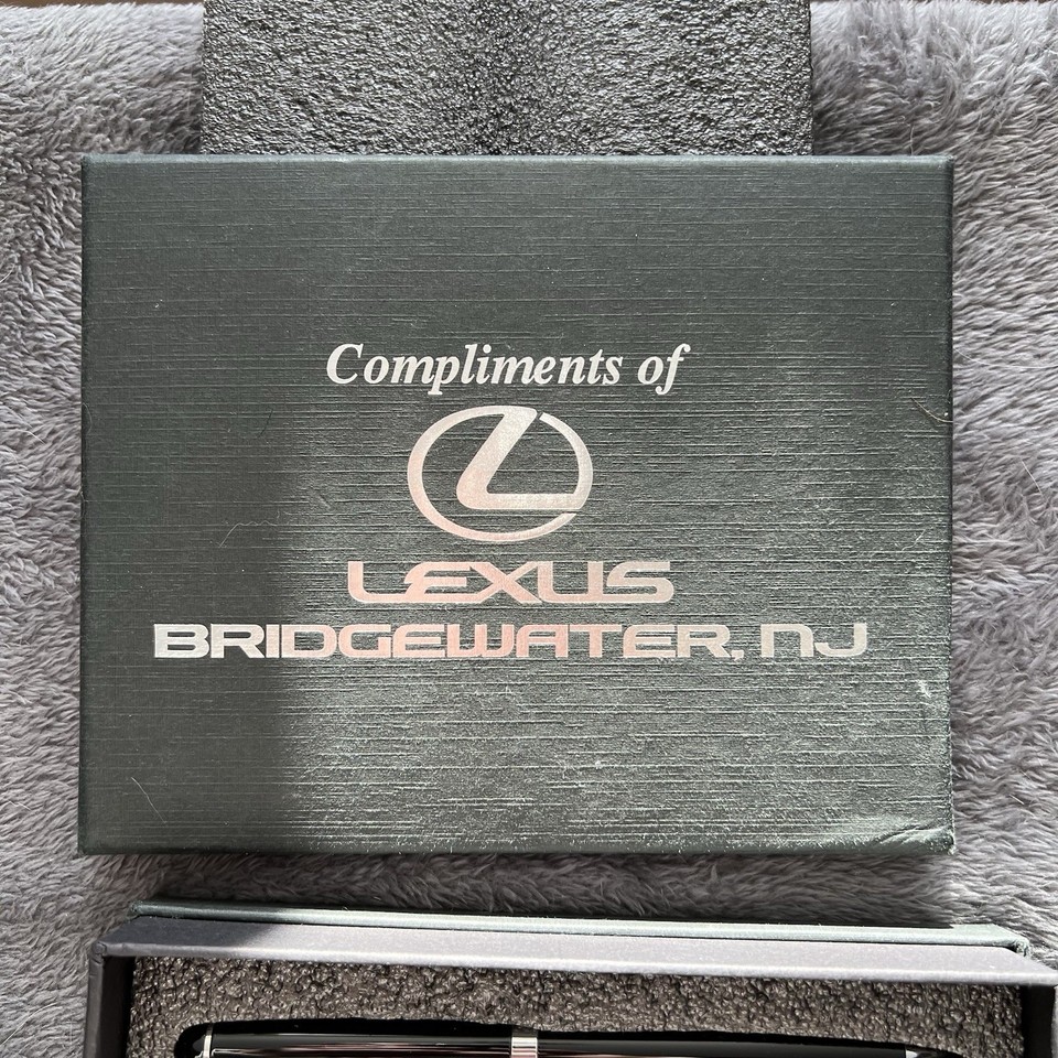 Lexus Bridgewater NJ Car Dealership Gift Set- 2 Metal Keychains & Pen ...