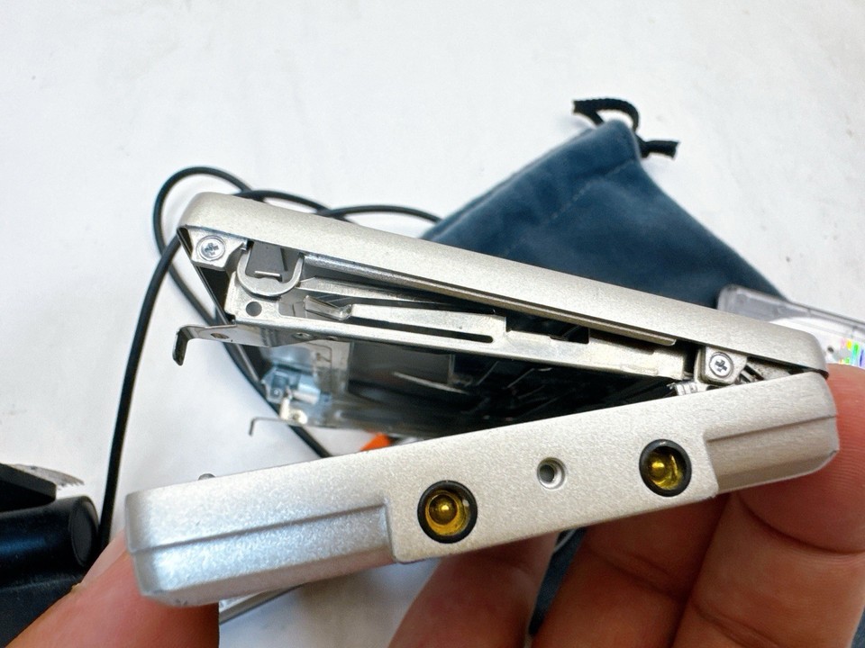 Sony Walkman MZ-E55 VTG Gold Portable MiniDisc MD Player w/ Remote ...