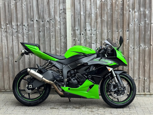 KAWASAKI NINJA ZX6R 2012 (12) SUPER SPORT + FULL SERVICE HISTORY | eBay UK
