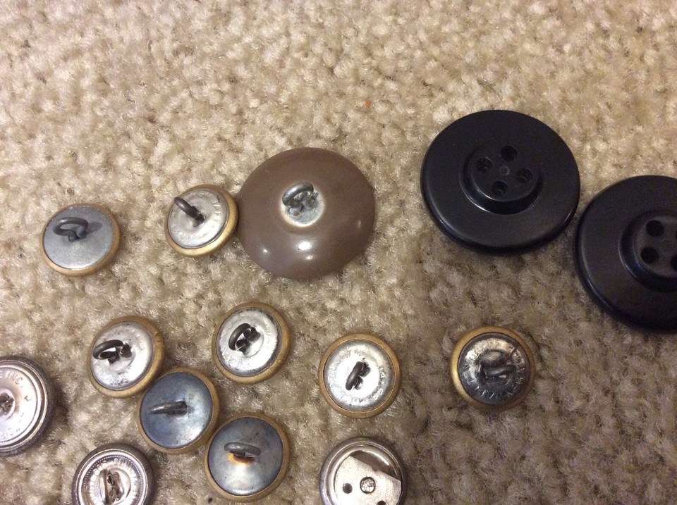 Lot of 25 US Air Force Military Waterbury Army VINTAGE WW2 WWII Buttons ...