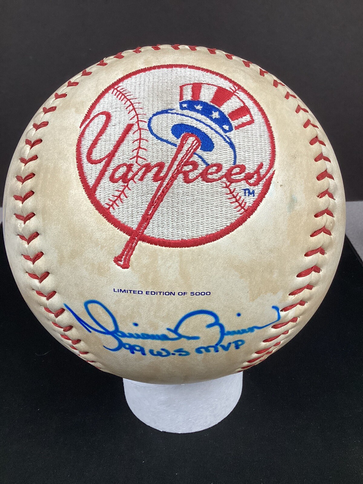 Derek Jeter | Autographed Baseball Memorabilia & MLB Merchandise