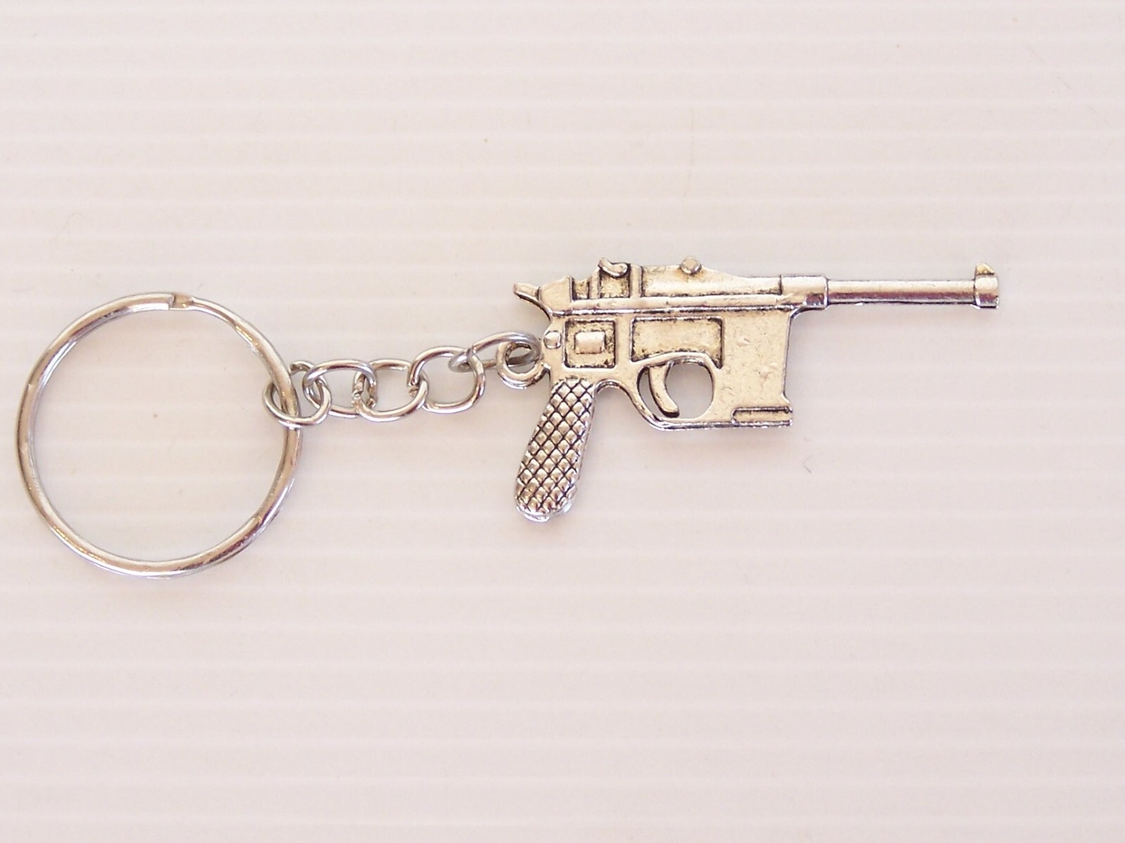 VINTAGE PISTOL GUN HANDGUN SHOOTING SHOOTER SOUVENIR METAL KEY CHAIN ...