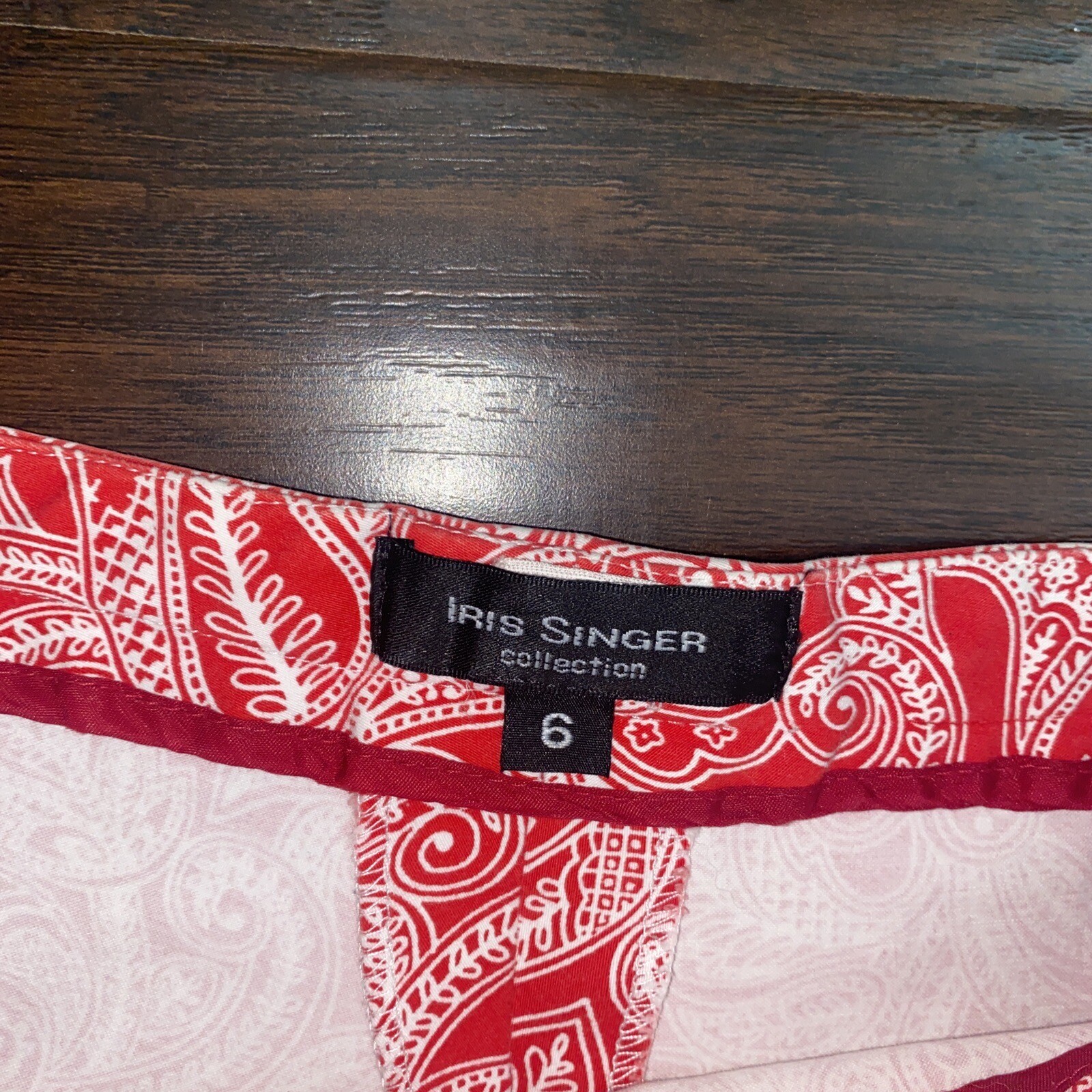 Iris Singer Collection Red White Paisley Stretch Capri Pant Sz 6 | eBay