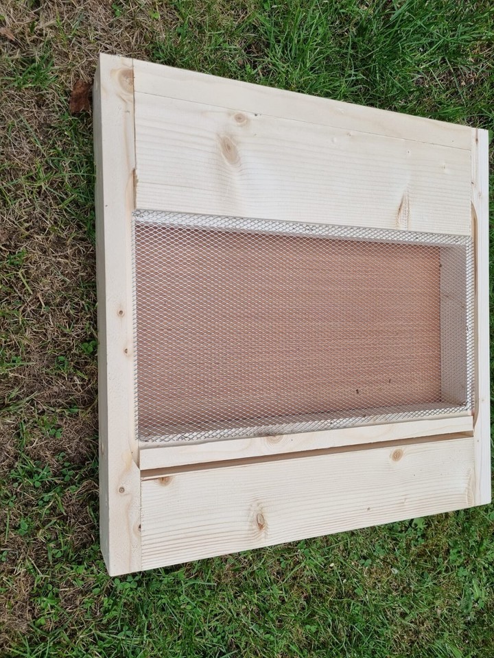 National Bee hive floor with bottom entrance | eBay UK