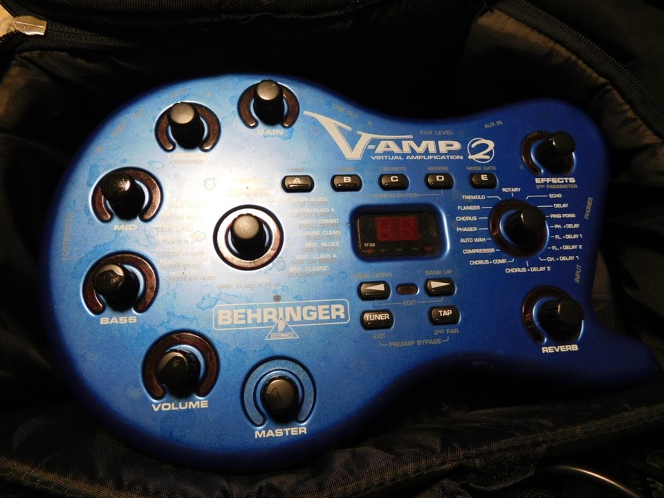 Behringer V-Amp 2 electric guitar multi-effect processor amplifier good ...