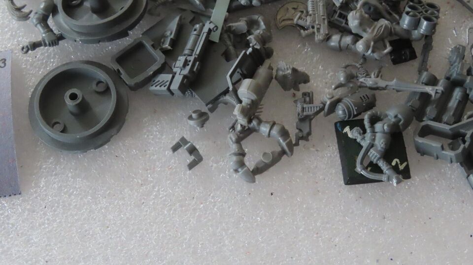Games Workshop Warhammer 40k Mixed Bits Job Lot Army Box Tank WH40K ...
