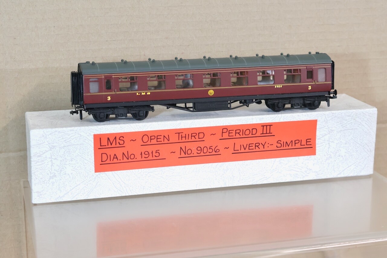 COMET MODELS KIT BUILT LMS MAROON 3rd CLASS OPEN COACH 9056 ol | eBay UK