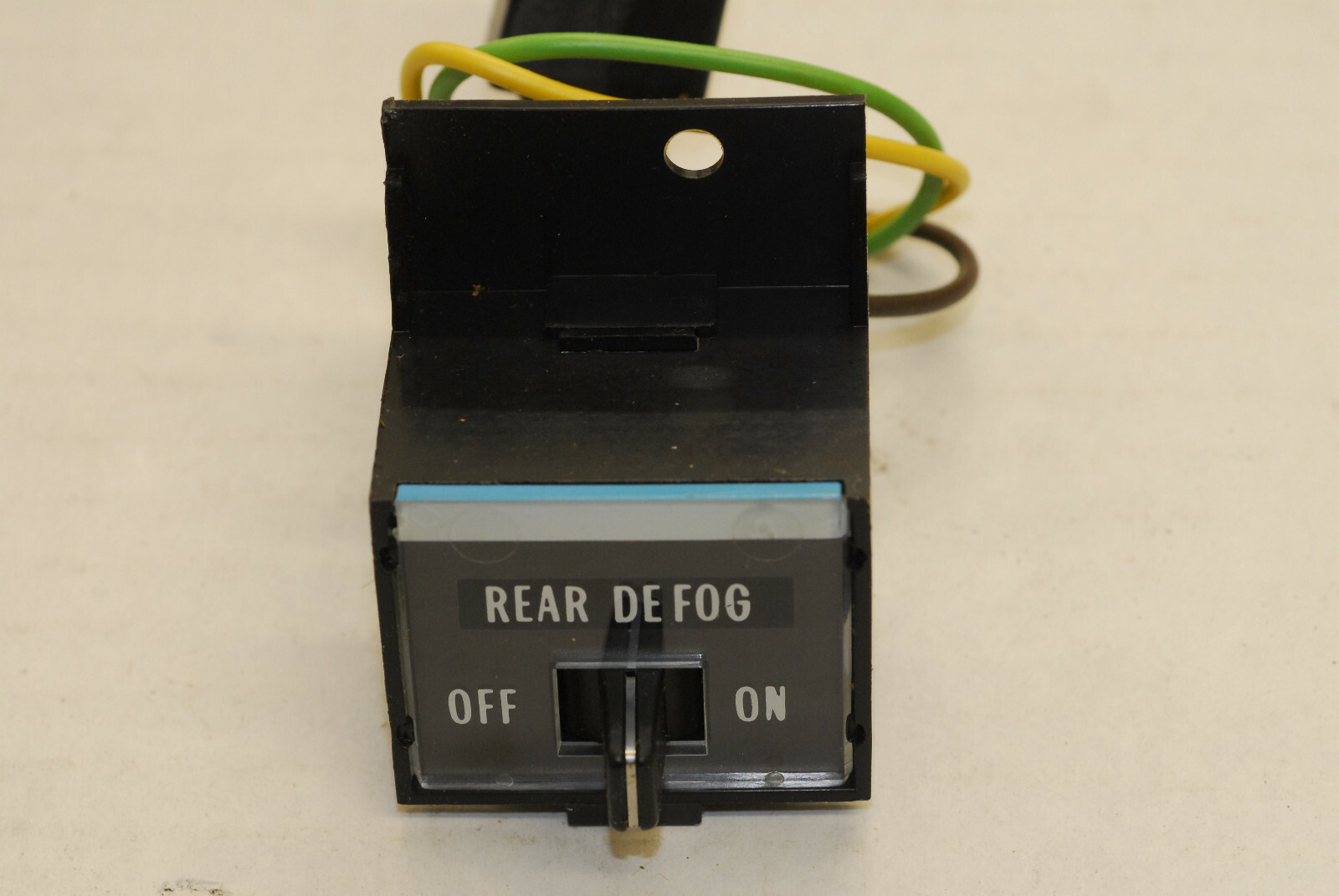 1971, 1972, 1973 CADILLAC NOS REAR WINDOW DEFOGGER SWITCH ASSEMBLY | eBay