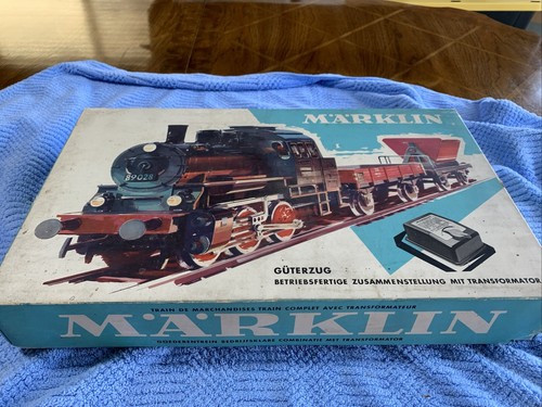 VTG 1969 Marklin 2975 Train Set in Box Steam Engine 2 Cars Track Power ...