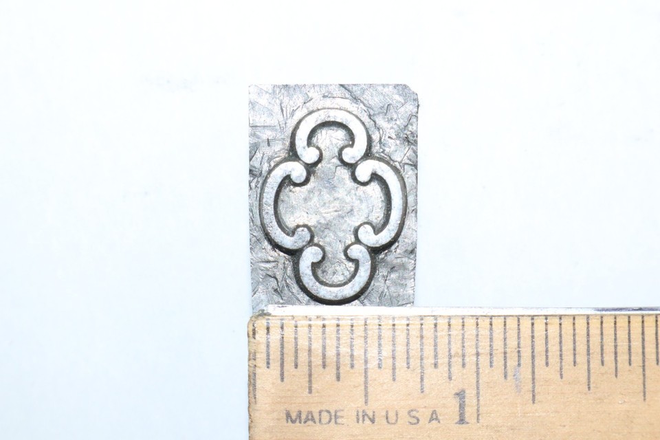 SCROLL SCALLOPED DESIGN Antique Vintage Hub Impression Die Jewelry Tool ...