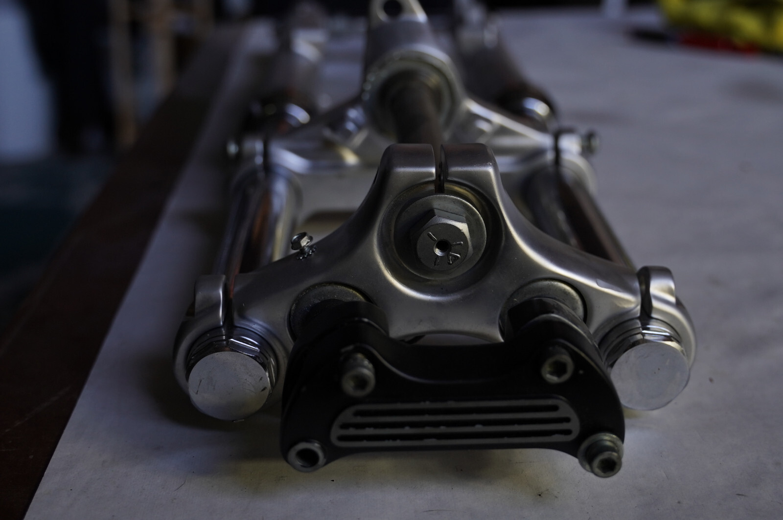 Harley 39mm front end axle triple trees legs tubes FXR FXRT XL Dyna FXD ...