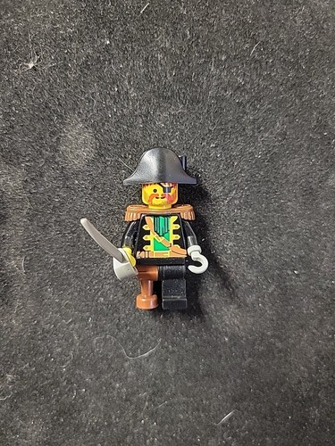 Lego Pirates Captain Red Beard Minifigure 1411 Plain Pirate Hat Old ...