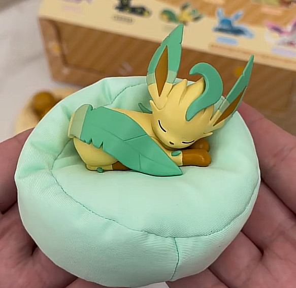 Pokemon Figure - Eevee Sleeping Blind Box Fantasy Cute Anime ...