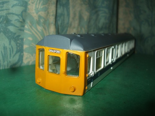 HORNBY CLASS 110 DMU POWER CAR WHITE/BLUE BODY ONLY - E51832 - No.34 ...