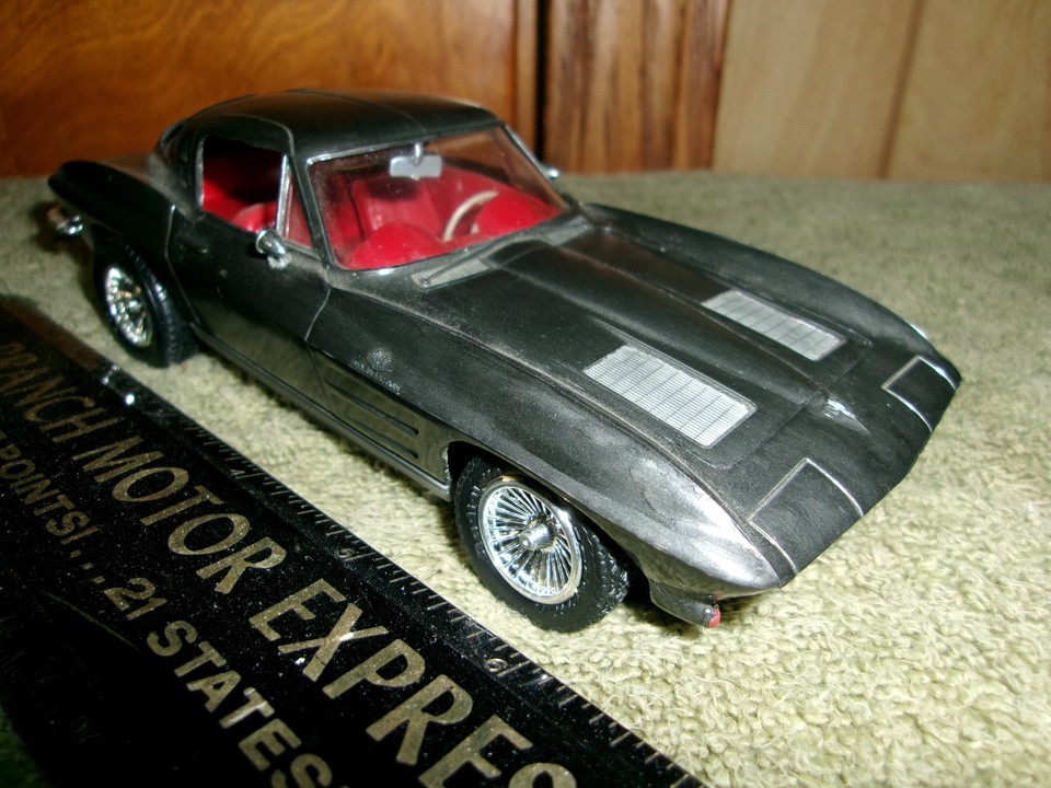 Vint. AMT/Revell 1:25 '63 Corvette "Split window Cpe.",Cool Built Model ...