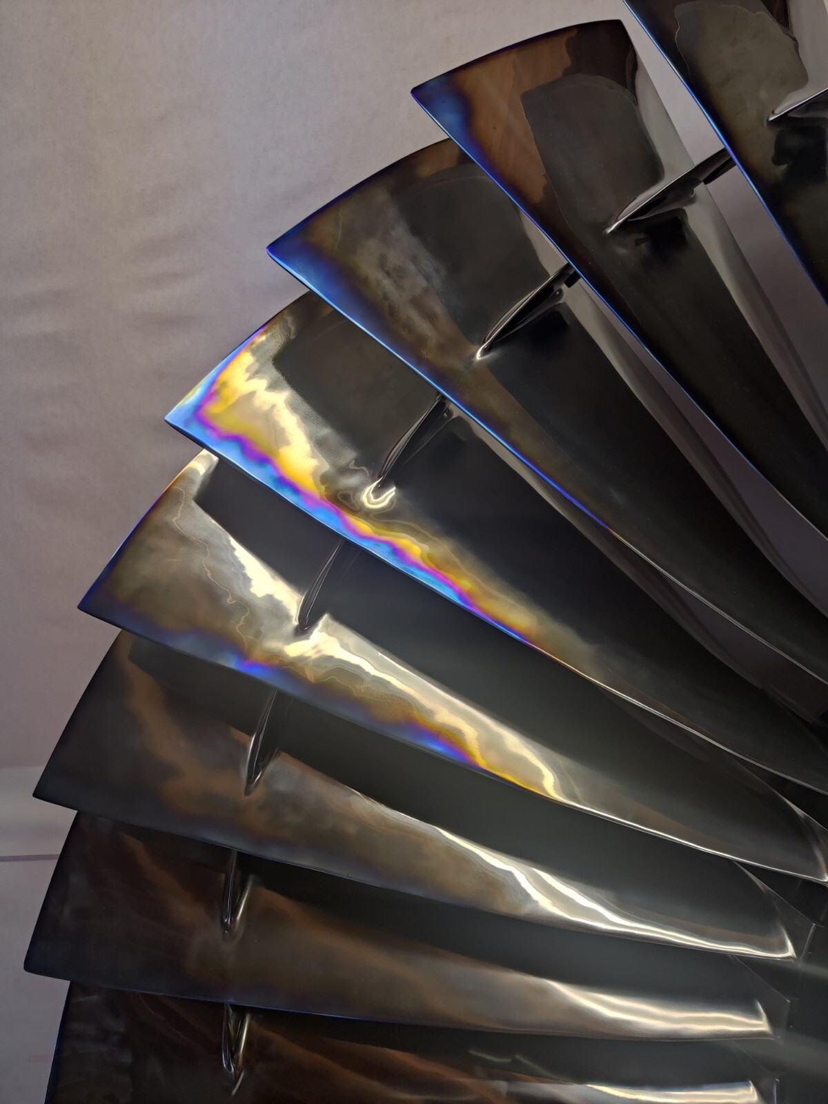 Boeing 747 First Stage Jet Engine Turbine CF6 Polished Titanium Blades ...