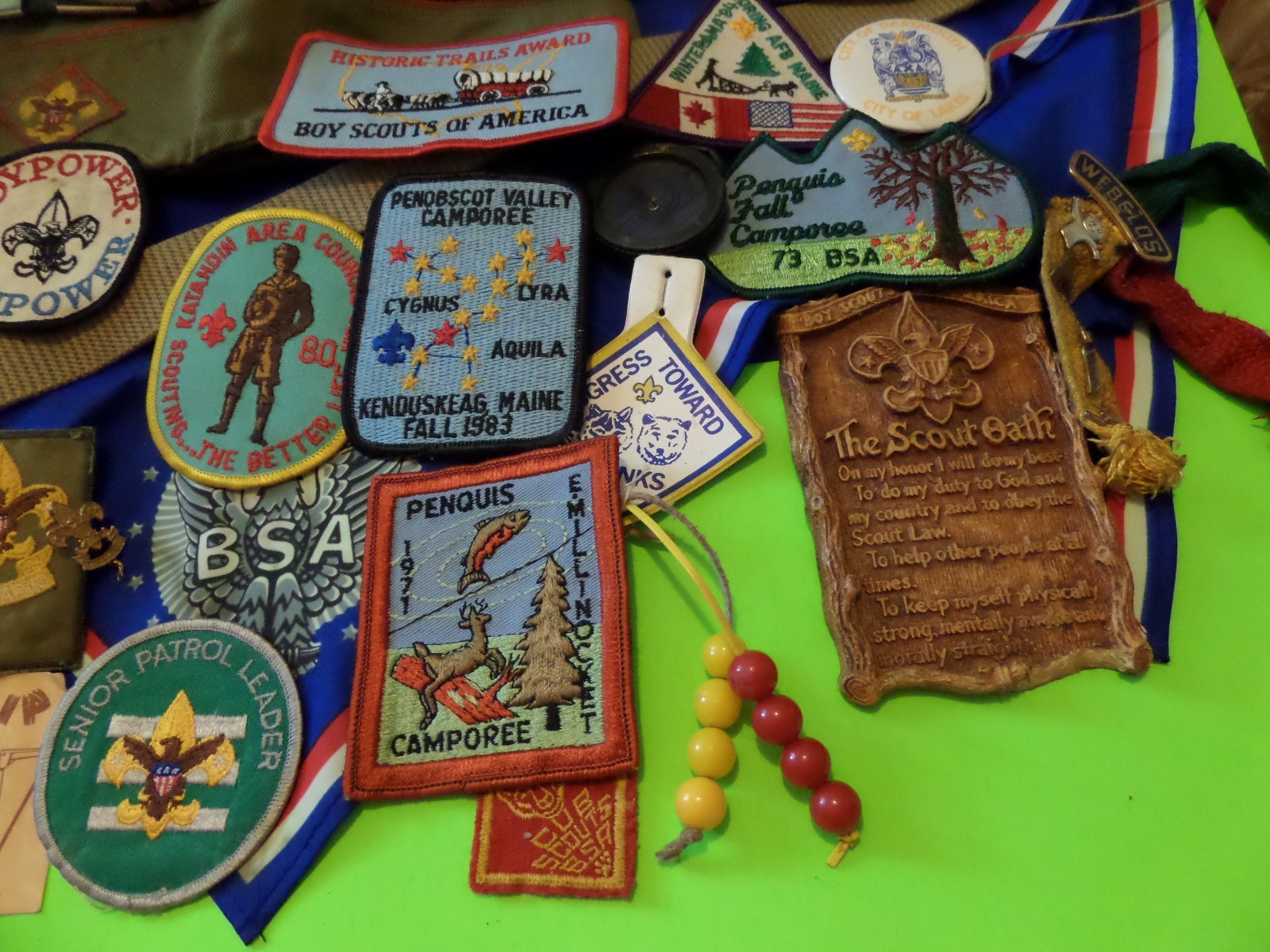MOSTLY BOY SCOUT PATCHES LOT SOME MISC LIKE MILITARY & SCOUT HAT BELT ...