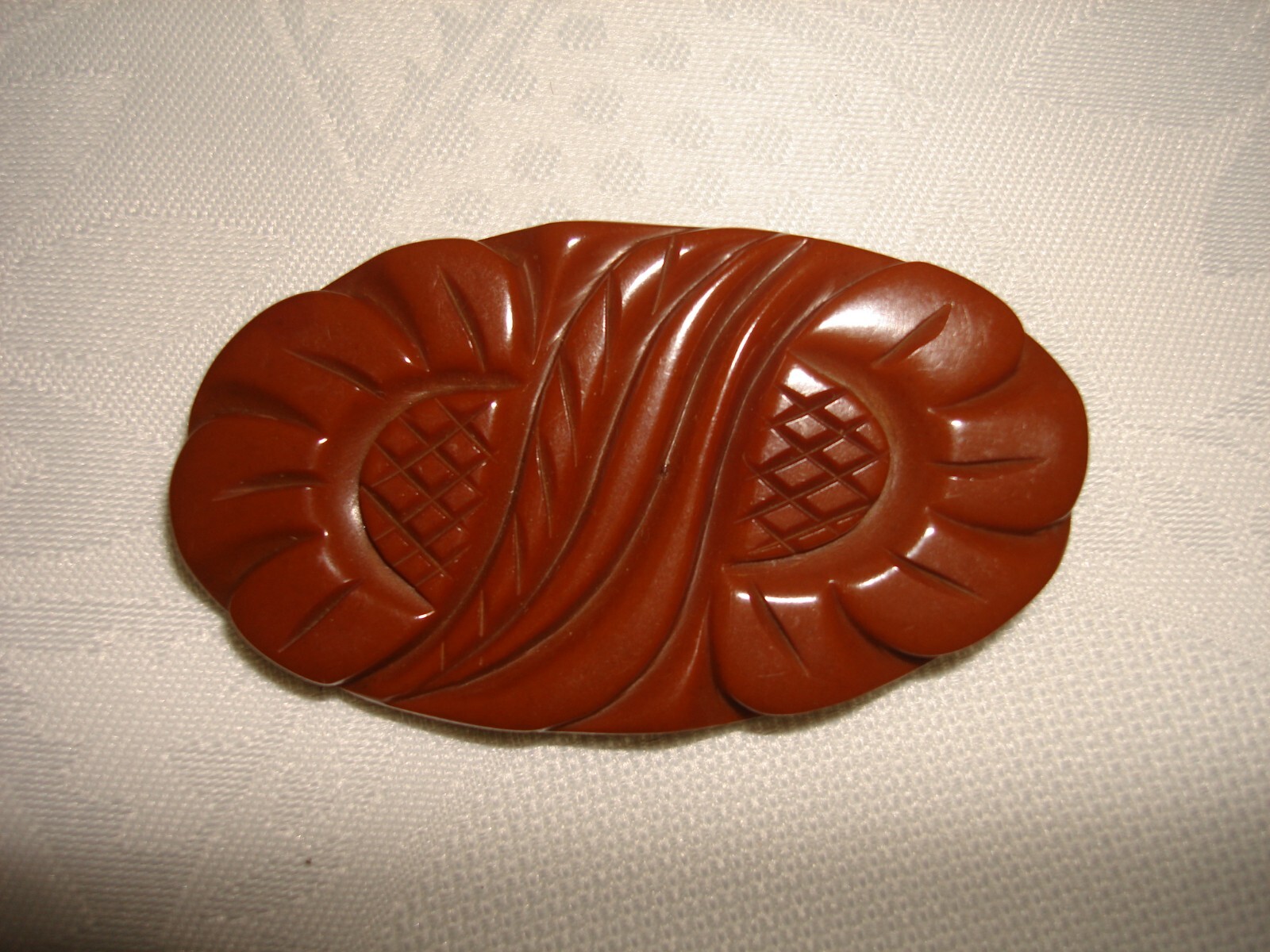 Vintage Collectible Very Nice Huge Brown Engraved Ova… - Gem