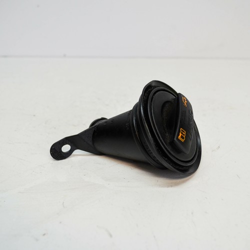 AUDI A6 C6 2010 Oil Funnel 057133287B 059103482C 3680694 | eBay