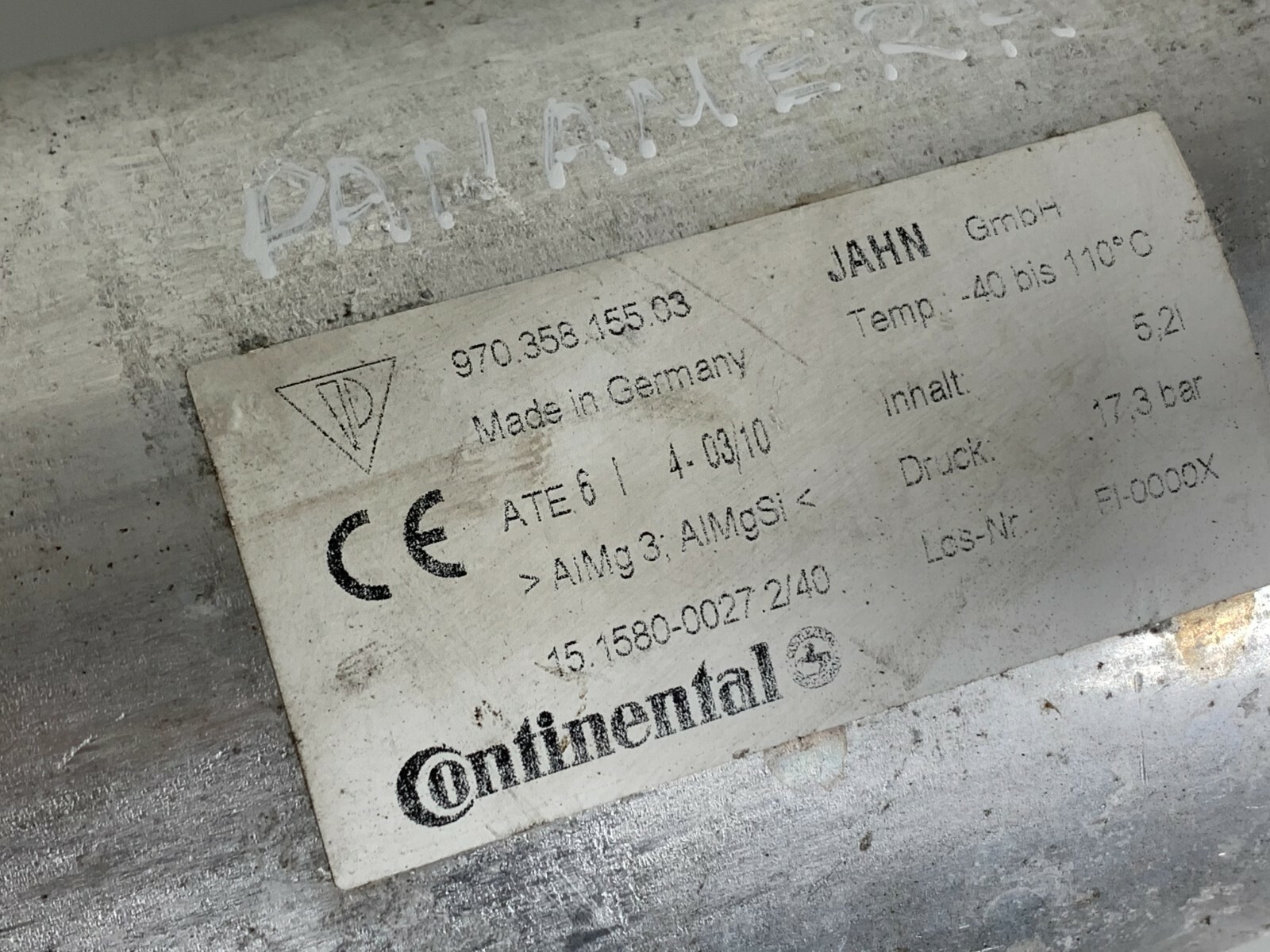 Porsche Panamera 970 Air Suspension Reservoir Tank Bottle 97035815503 ...