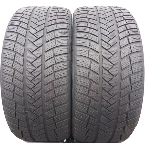 Winterreifen 255 40 R20