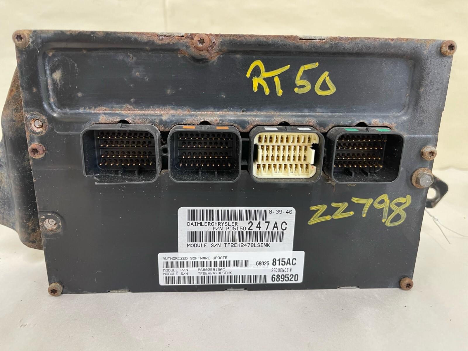 2009 Chrysler Town and Country 3.3L Engine Computer Control Module Unit ...